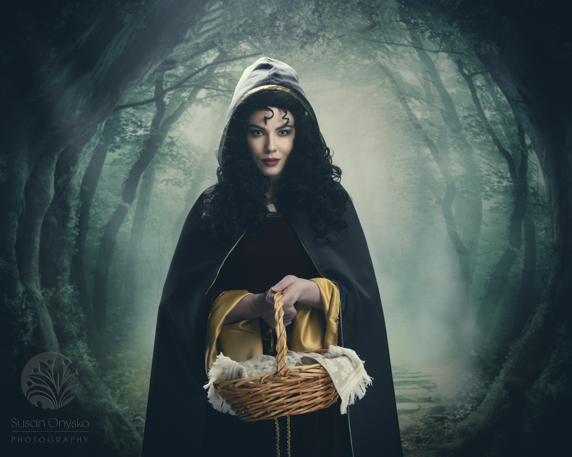 Mother Gothel Cosplay - Susan Onysko Photography